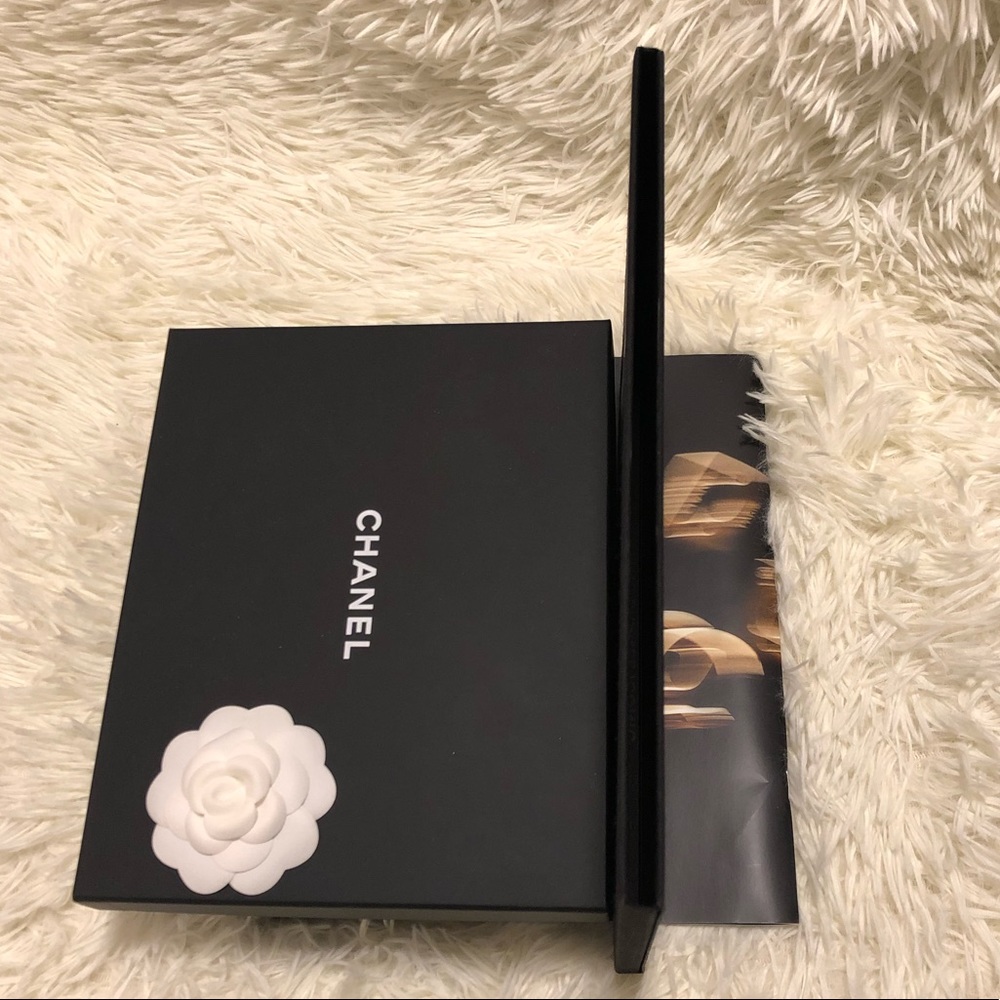 Chanel Table Book Only Free Dior Lip Glow (Other Item… - Gem